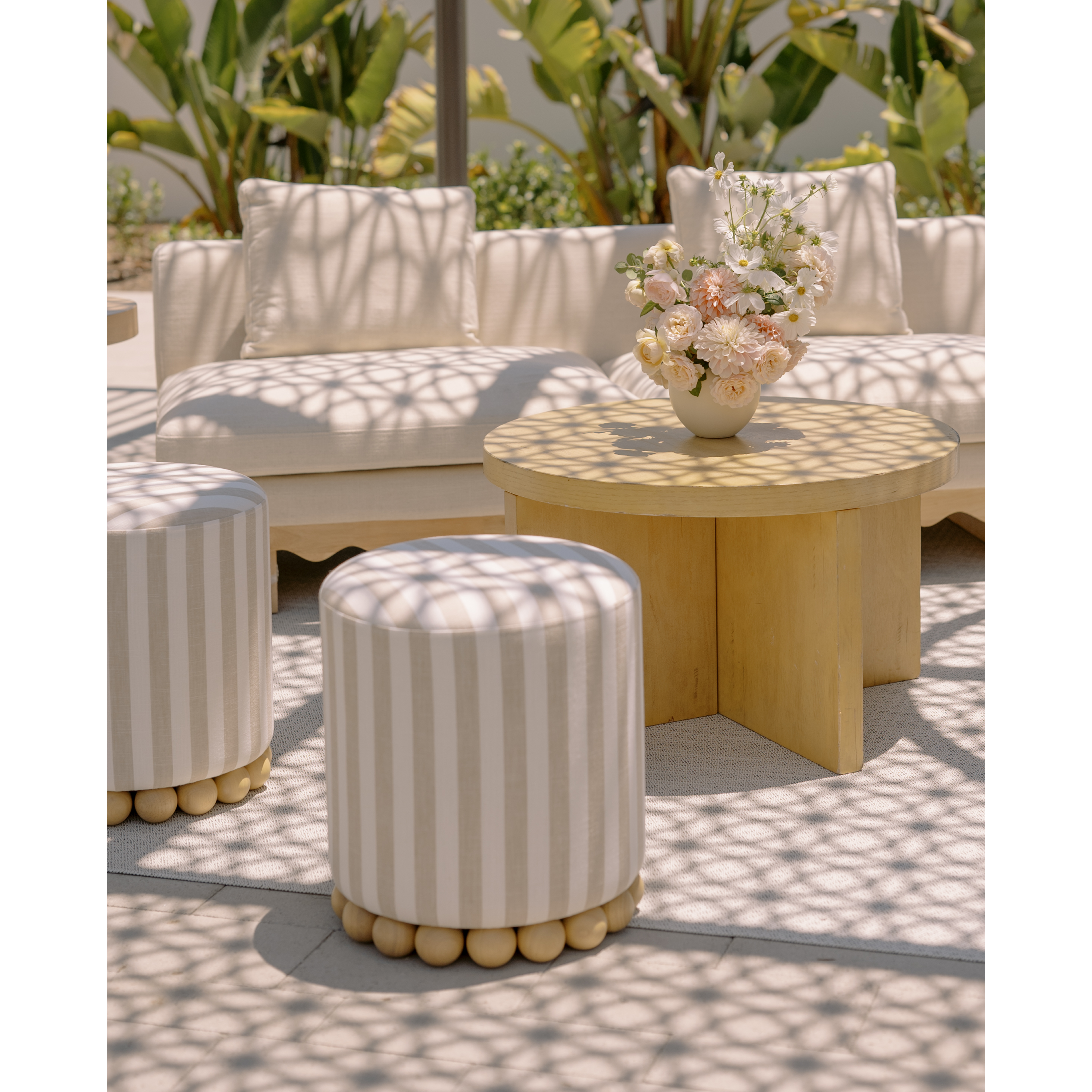 Poufs + Ottomans | Pouf & Ottoman Rentals for Events | Lounge Seating ...